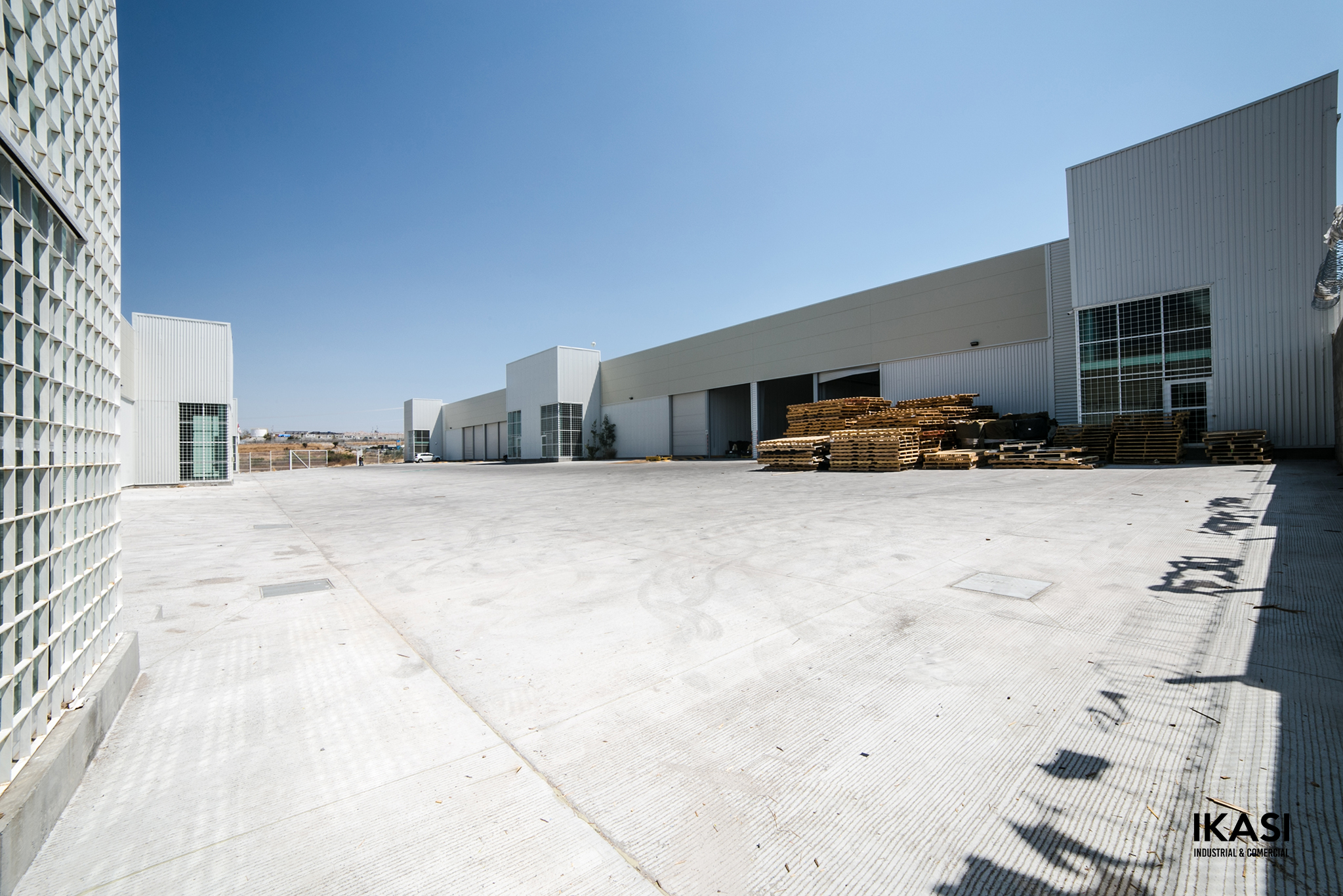 BODEGA INDUSTRIAL EN RENTA PARQUE INDUSTRIAL EN LEÓN – 1,380 m2 – IKASI